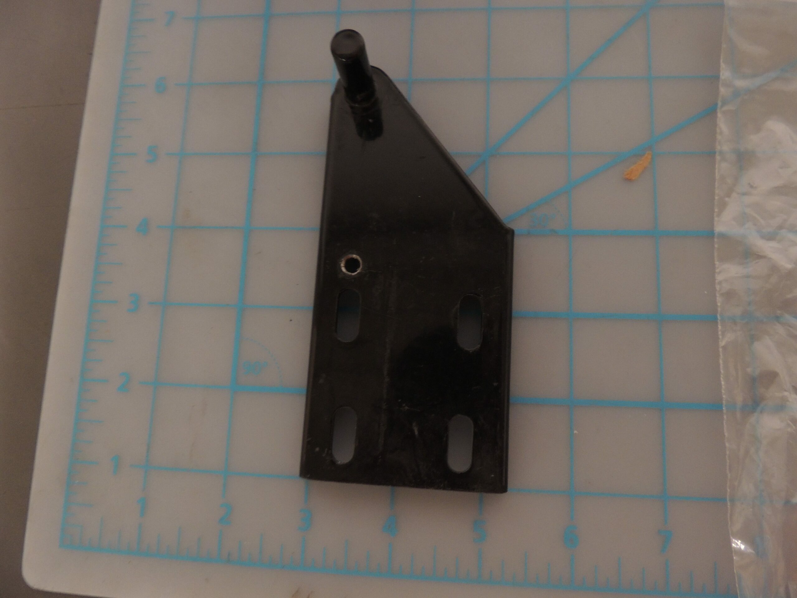 DWC440BL BOTTOM HINGE RH ONLY – Danby Appliance Parts